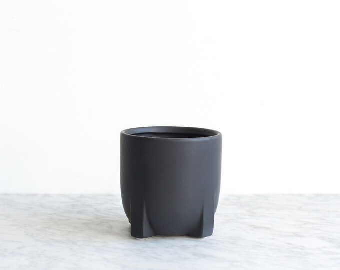 Rocket Pot (medium), Modern Footed Planter, Black Ceramic Planter ...