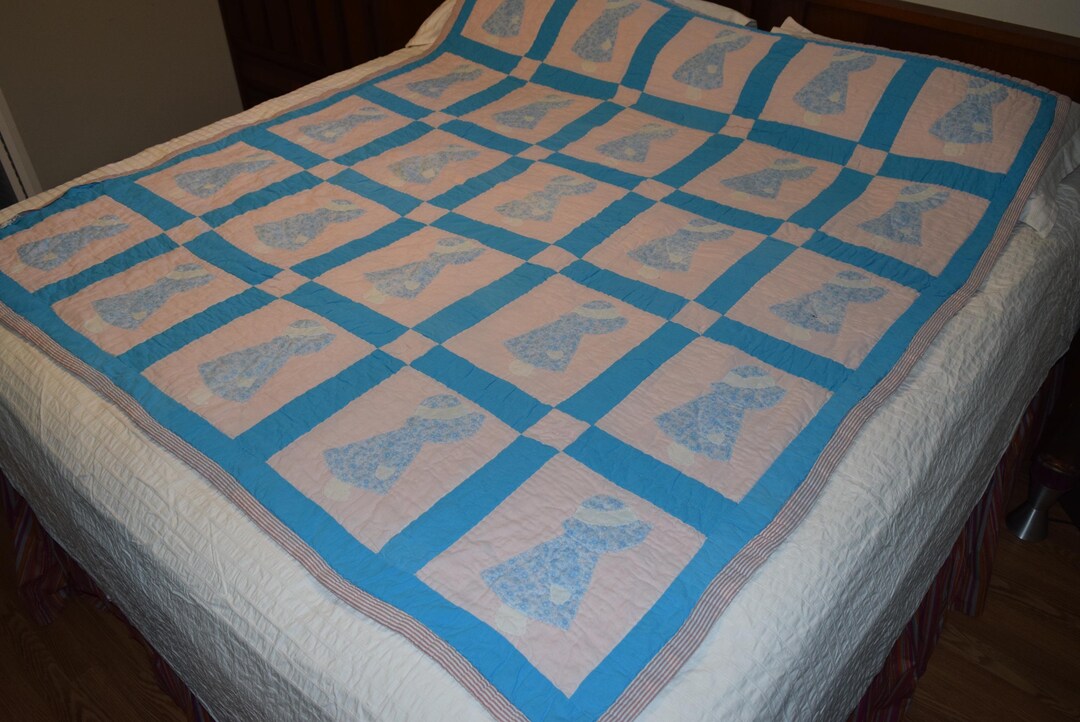 Vintage Clean Blue Sunbonnet Sue Holly Hobbie Pattern Quilt Bedspread ...
