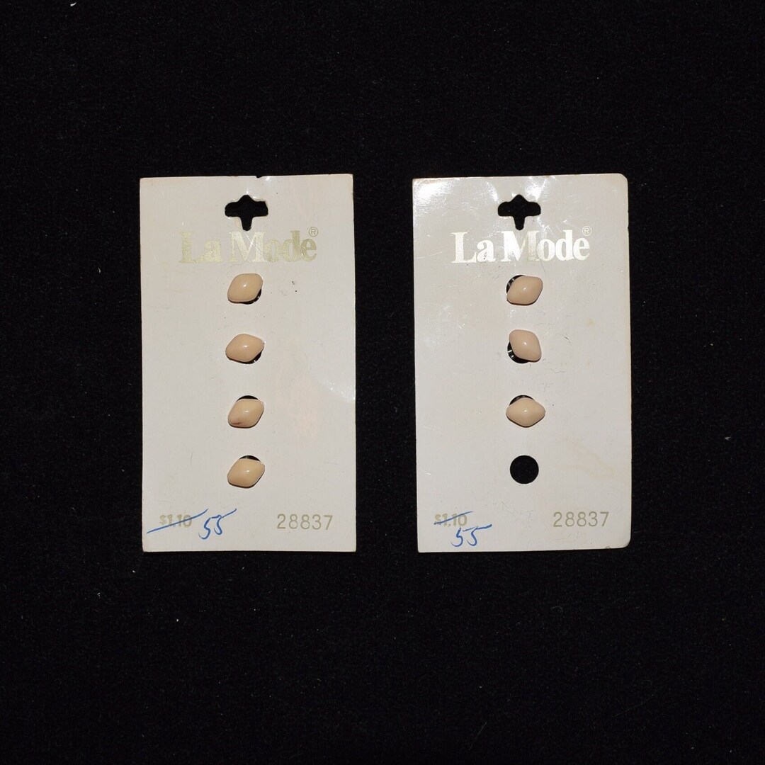 VINTAGE La Mode Buttons Pale Orange No. 28837 Oval Shaped Buttons 7 ...