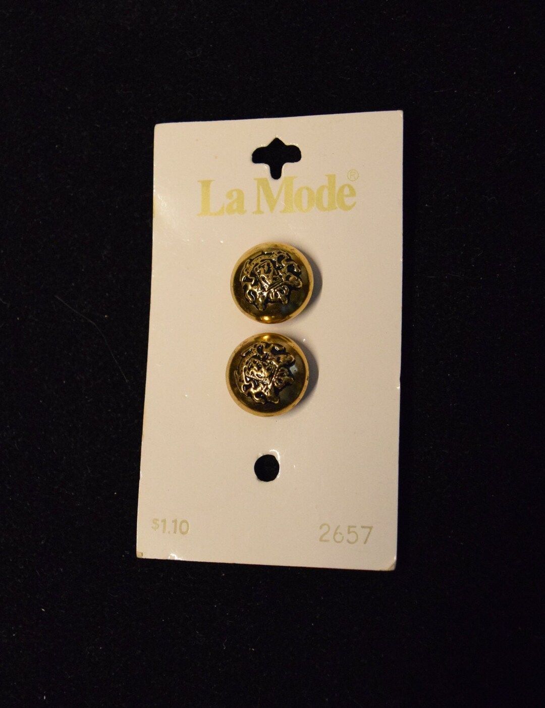 VINTAGE La Mode Buttons Gold Coat of Arms Button No. 2657 2 Buttons of ...