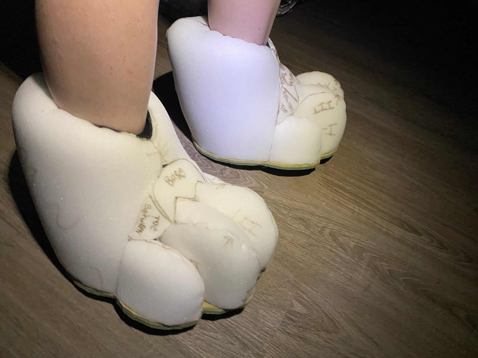 CUSTOM Fluffy Fursuit Feet Paws and Feet Paw Bases these Are | Etsy