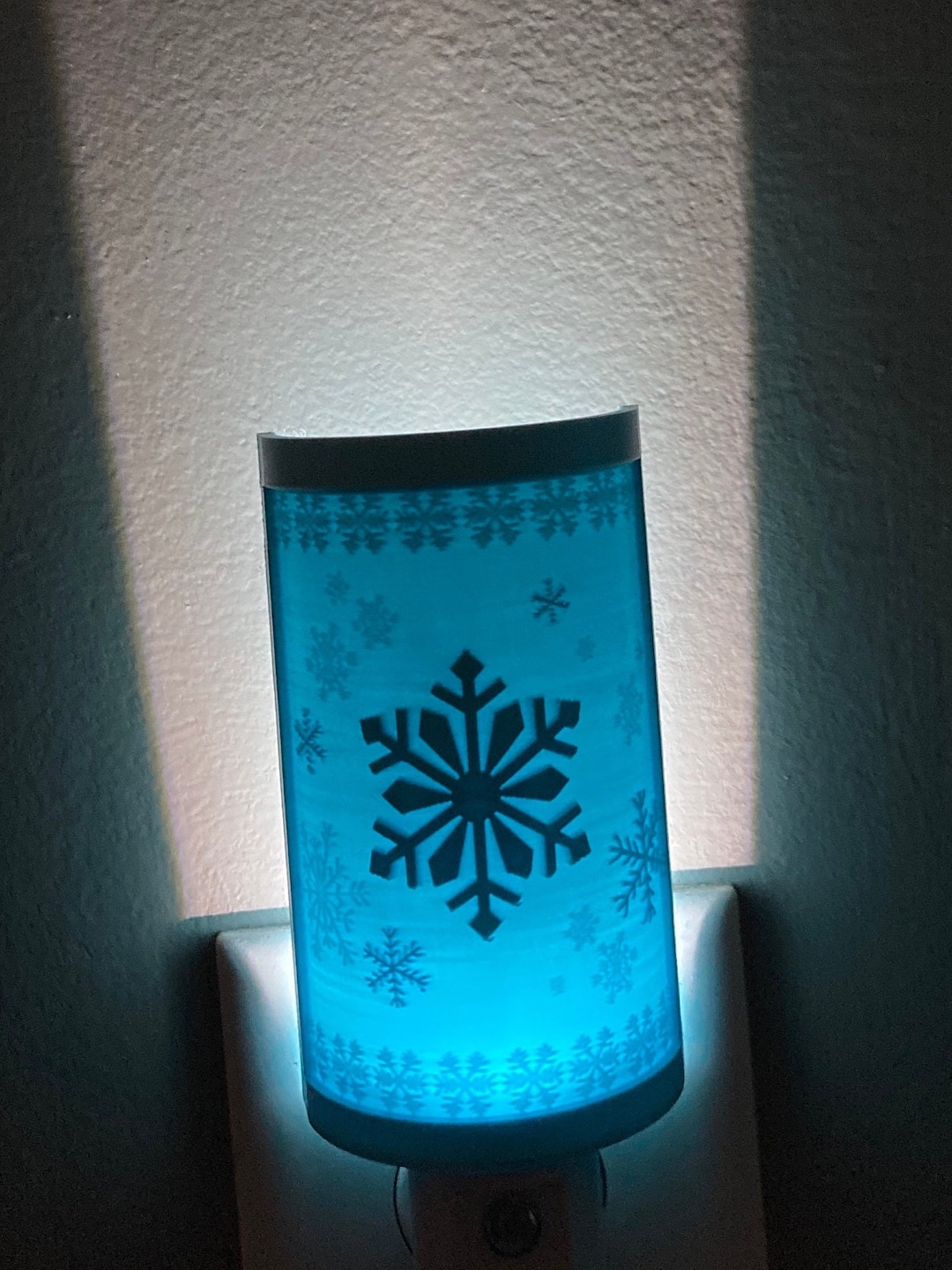 Snowflake Night Light - Inspired by Frozen - 3D Printed Blue Night ...