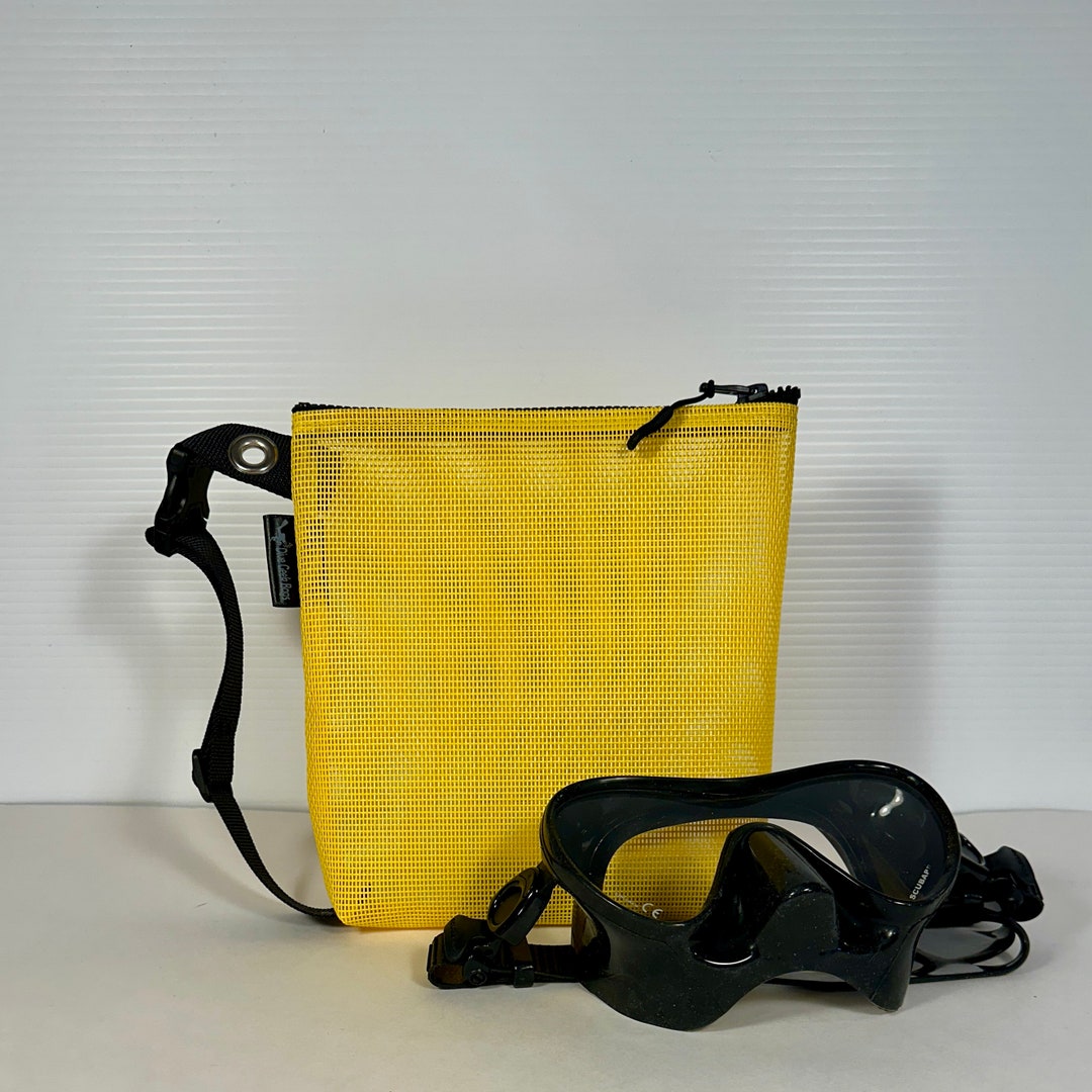 REDESIGNED Small Top Zip Dive Pouch - Etsy