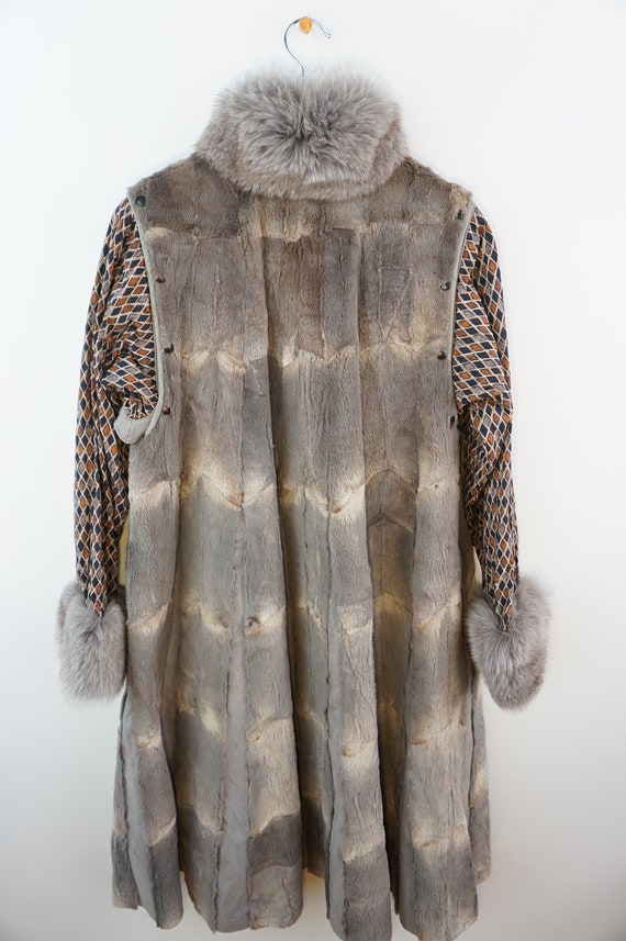 Rare Vintage Unique Fur Coat Size M - Gem