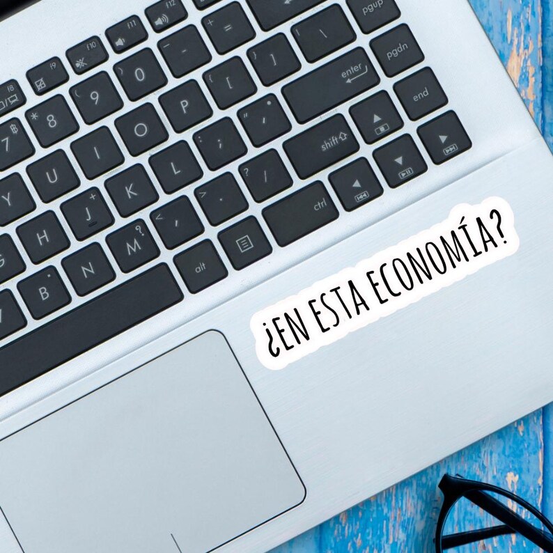 En Esta Enonomía Sticker | ¿en Esta Enonomía? Funny Sticker | in This ...