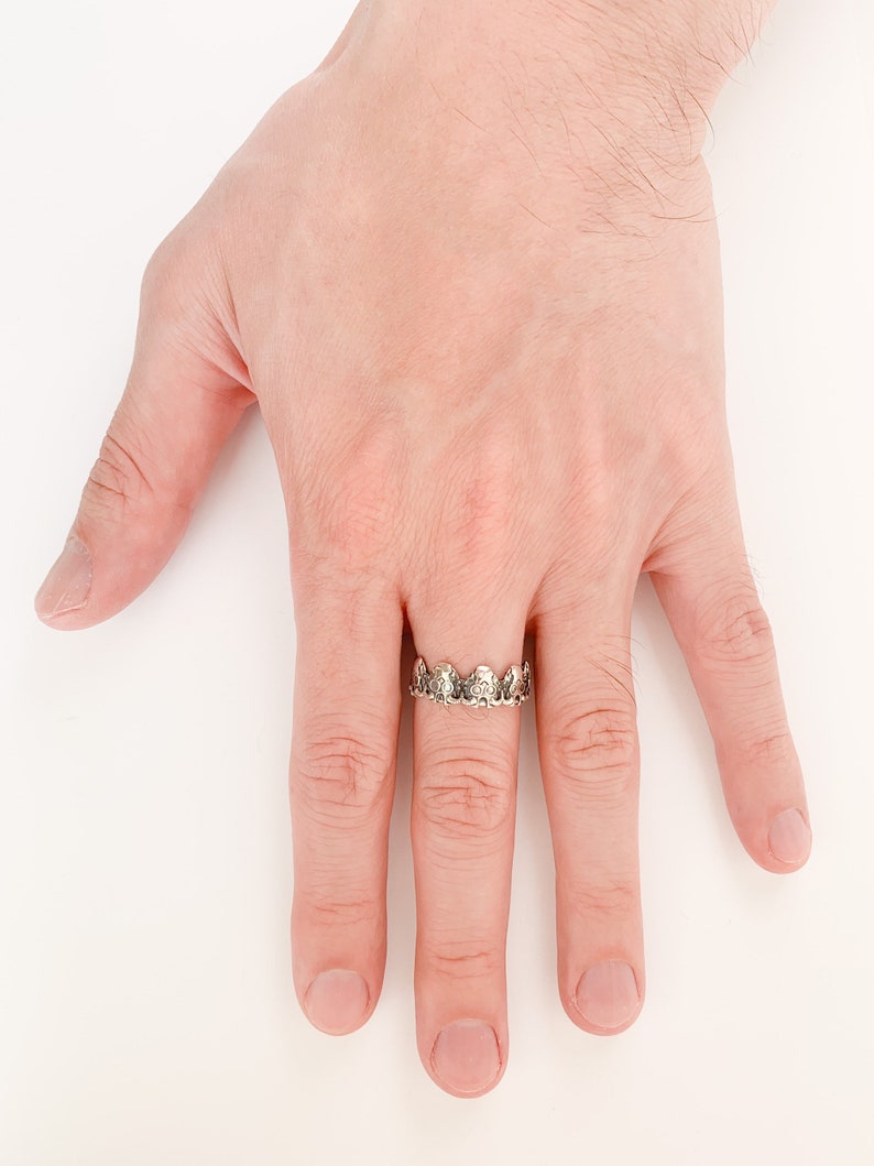 Nameless Ghoul Ghost IMPERA Infinity Ring Eternity Band - Etsy