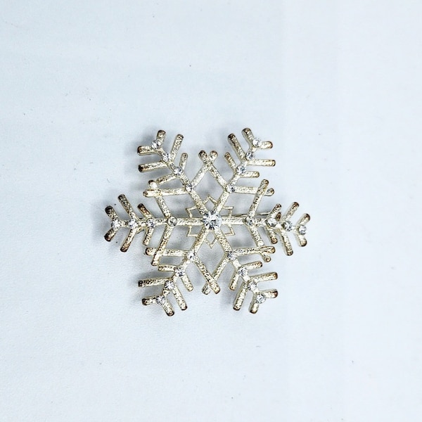 Snowflake Brooch Pin - Etsy