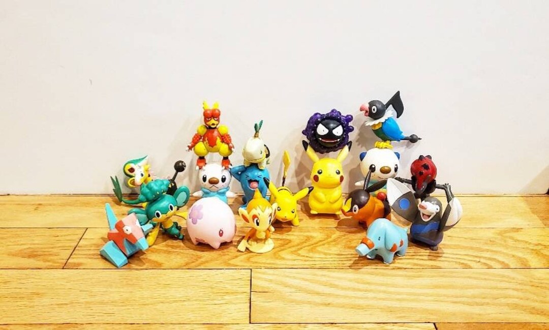 PICK Your OWN Pokemon Figure, Miniature Pokemon Toys, Mini Pokemon ...
