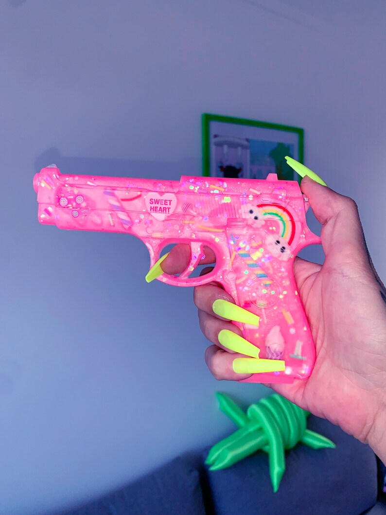Real Size Resin Gun With Candies Y2K Pink Aesthetic Gun - Etsy