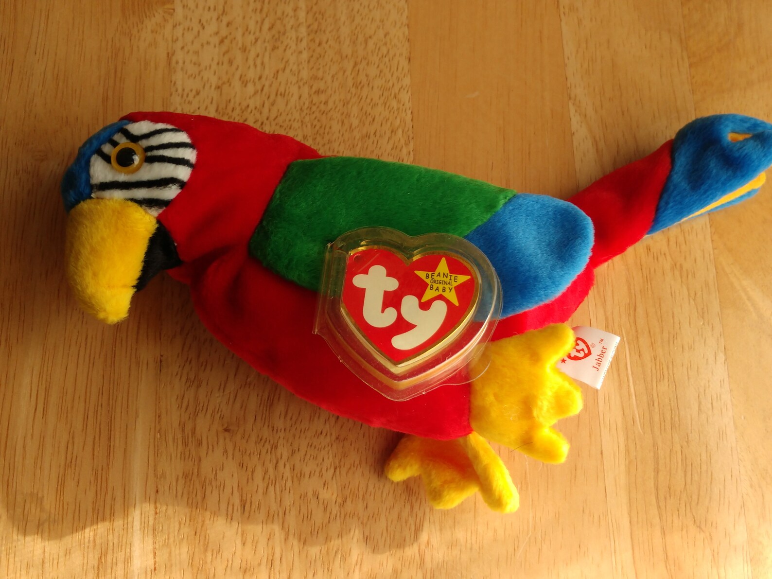 Jabber the Parrot ~ 1998 Ty Beanie Baby ! Brand New W/ Heart Protector ...