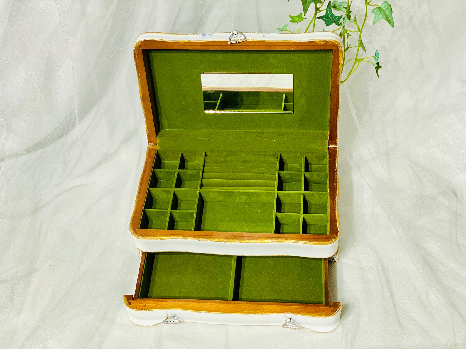 Out of Stock Extra Large Vintage Jewelry Box Hand Painted - Etsy