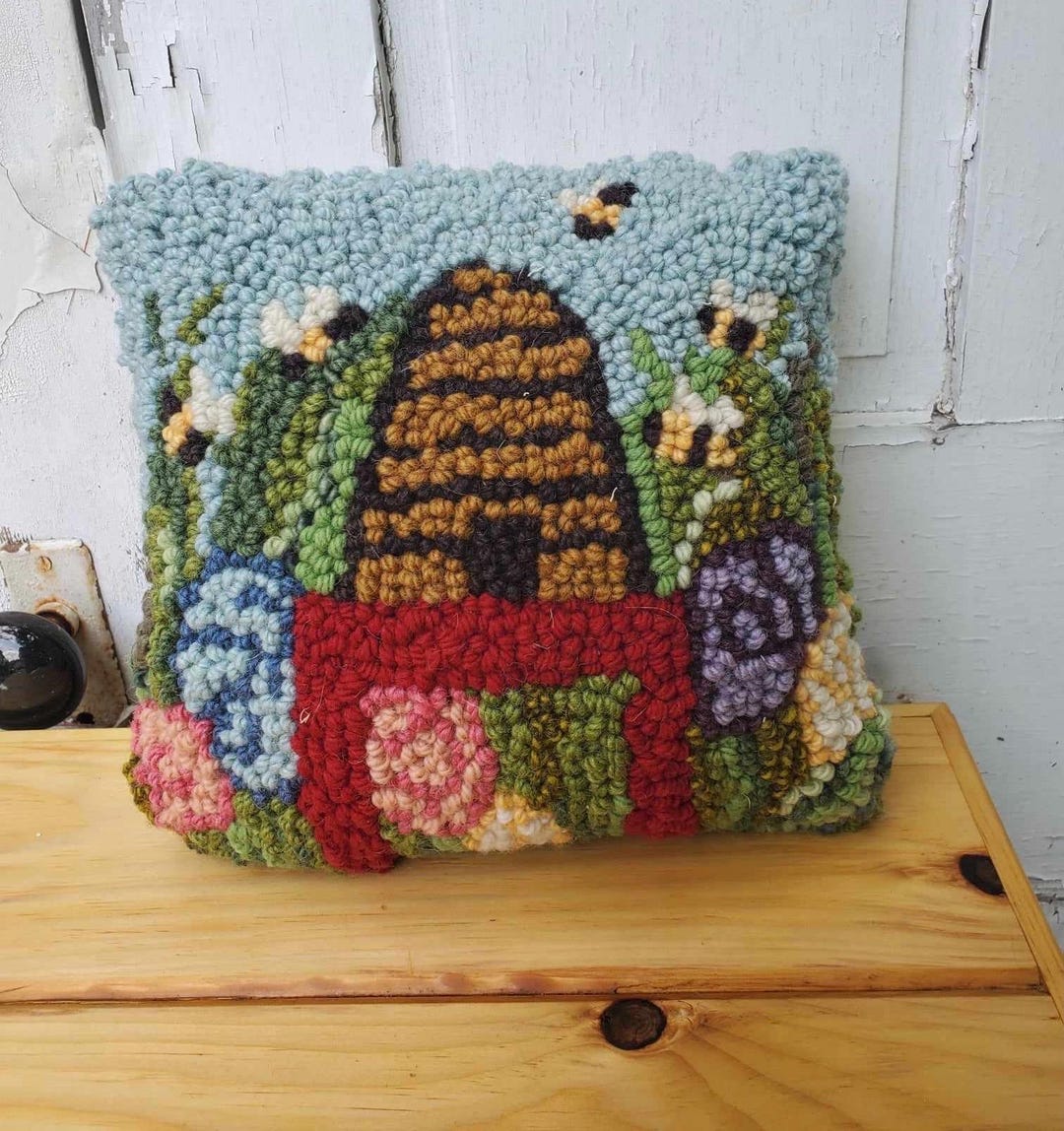 10 Wool Rug Hooked Pillow beehive, Bees, and Roses - Etsy