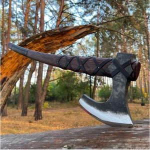 Big Axe With Leather-wrapped Handle Ideal for Outdoor and Professional ...