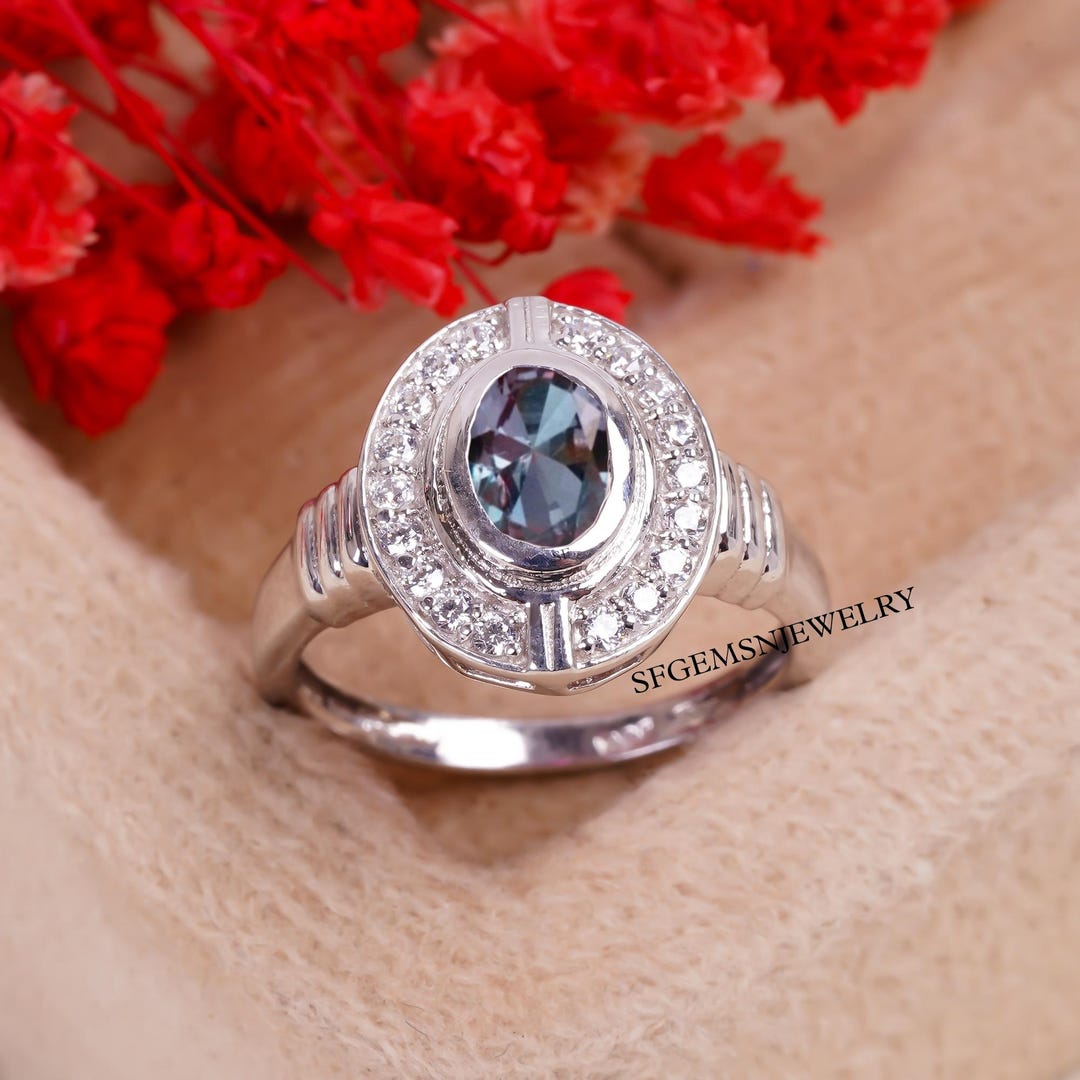 Vintage Alexandrite Ring, Solitaire Alexandrite Ring, Oval Alexandrite ...