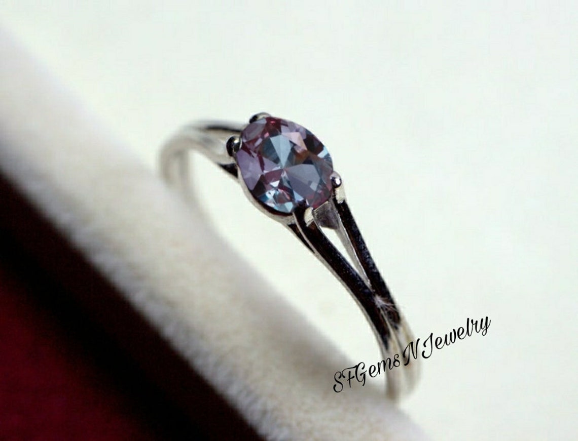 Lab Alexandrite Ring Wedding Ring Color Changing Gemstone June - Etsy