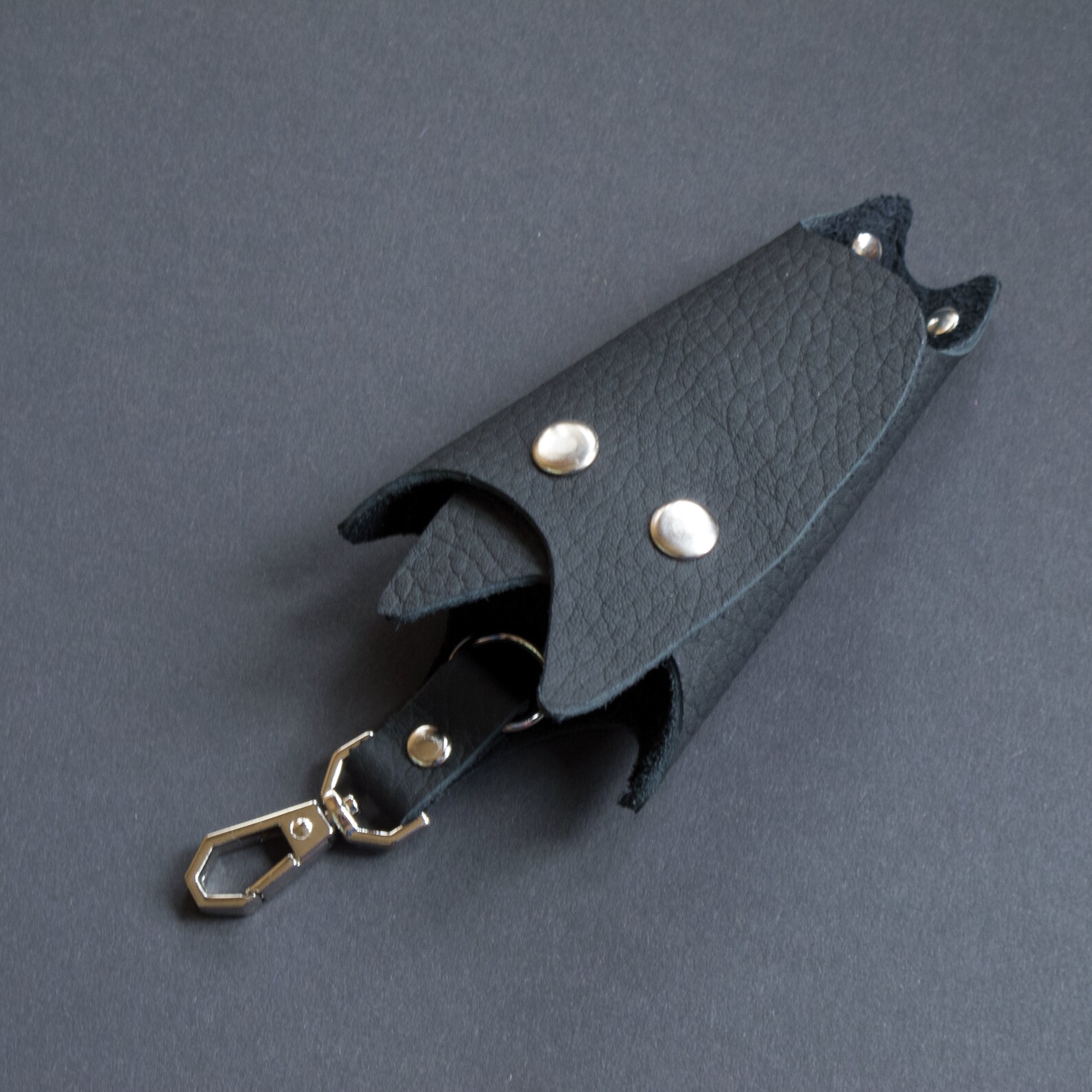 Bat Keychain Key Ring in Matte Black Leather With Carabiner. - Etsy