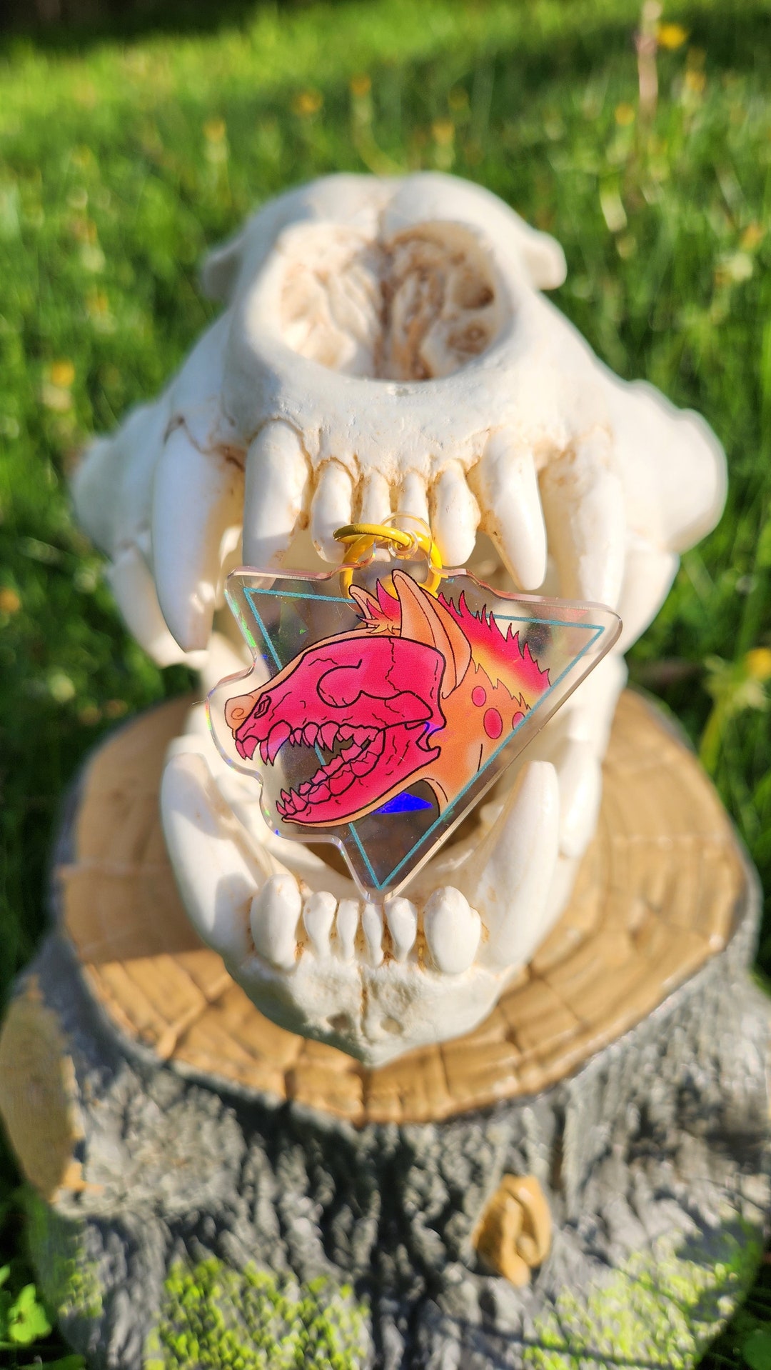 Synthwave Skull Hyena Holographic Keychain - Etsy