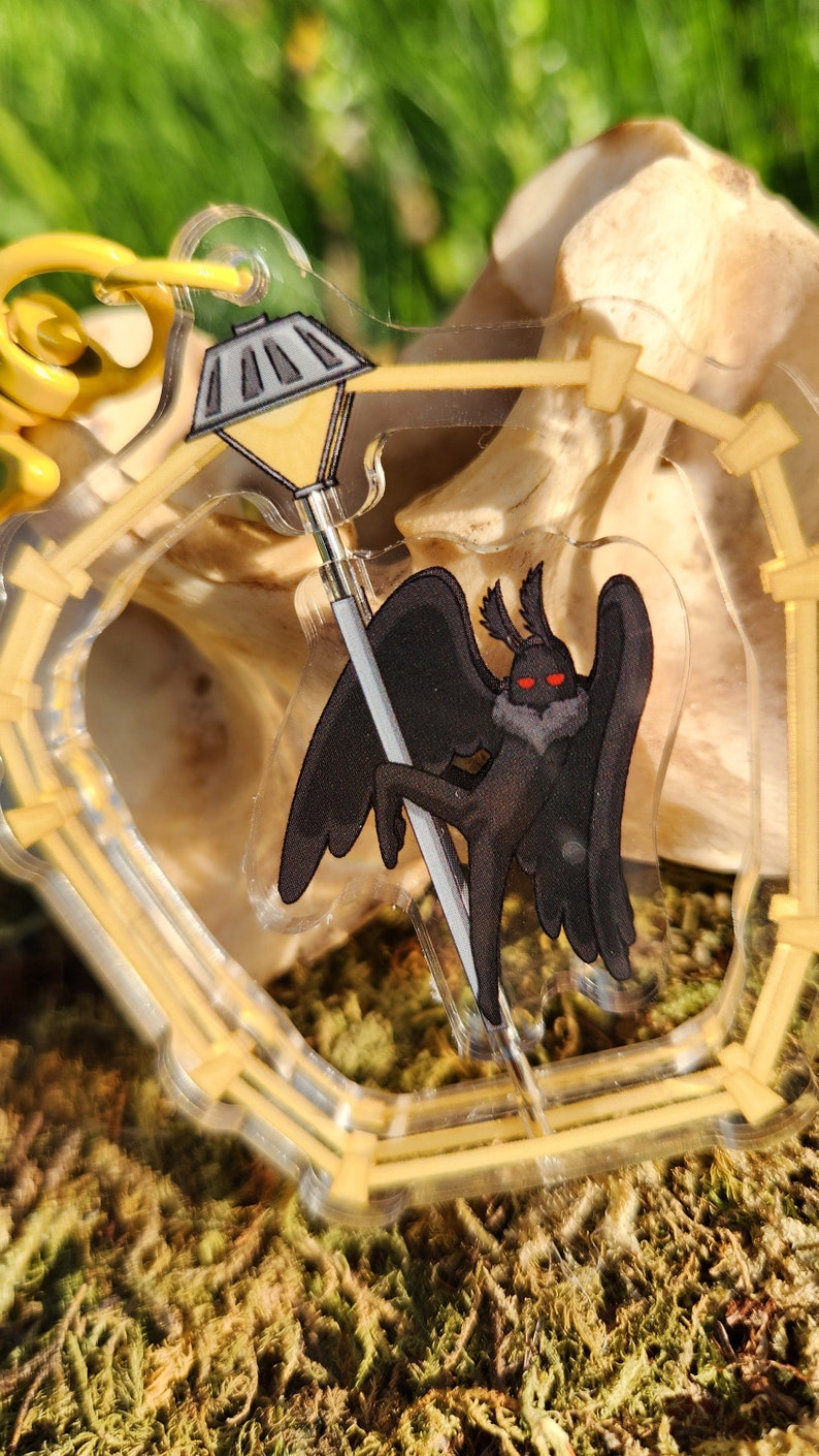 Mothman Lamp Pole Dance Rotating Keychain - Etsy