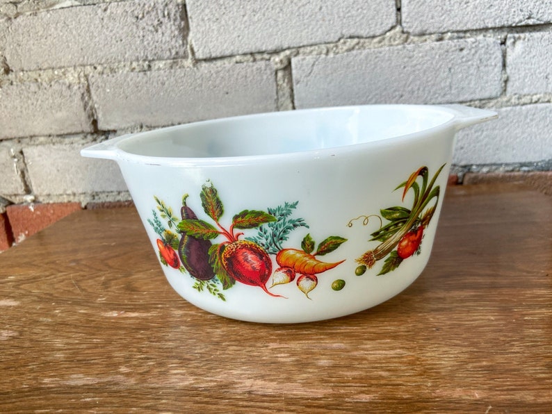 Pyrex 555 Casserole Dish JAJ England Market Garden - Etsy