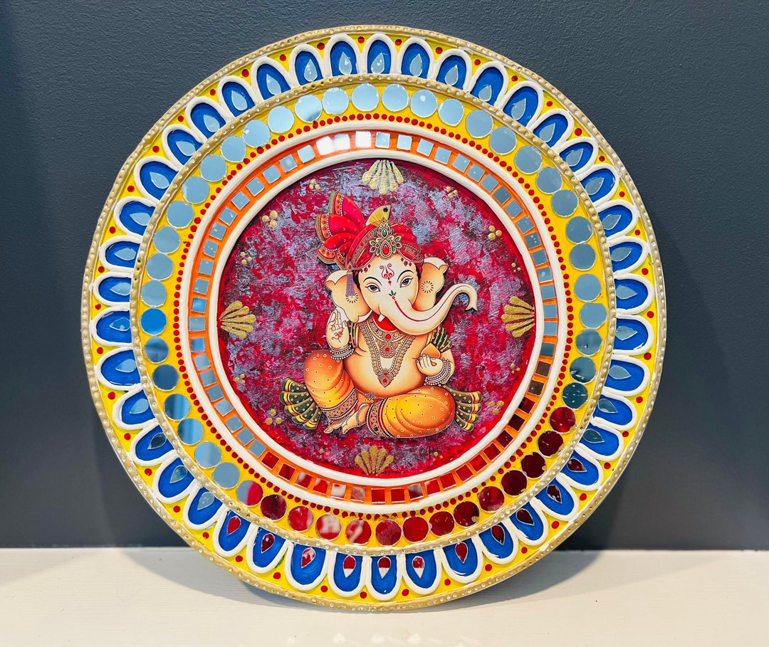 Handmade Mirror Art on 12 Inch Round Wood Board, Lippan Mirror Art ...