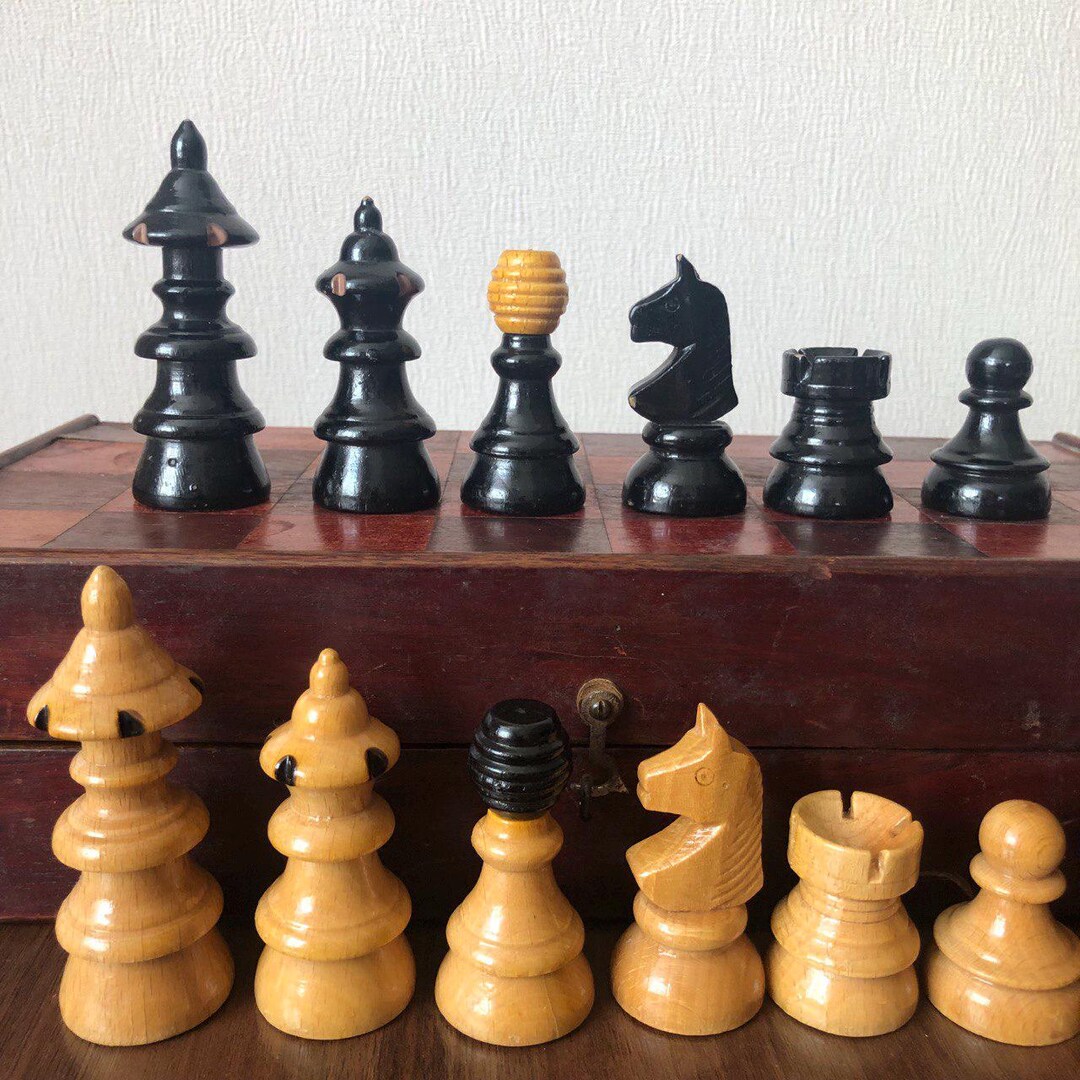 Vintage Coffee House Chess Set 20s or 30s: Pre-war Europe, Renovated - Etsy