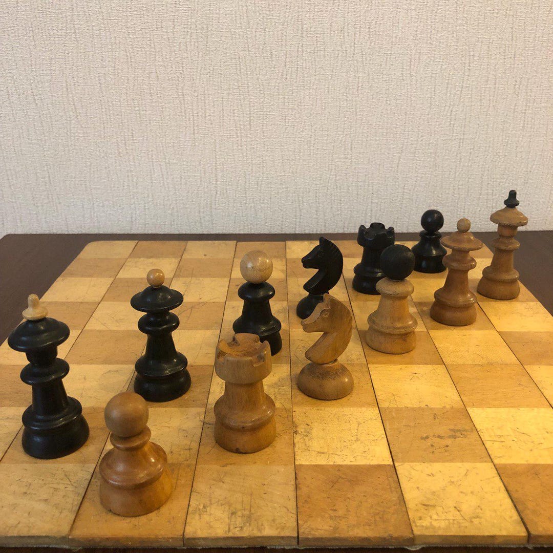Vintage Coffee House Chess Set: Post-war Europe With a Roll-up ...