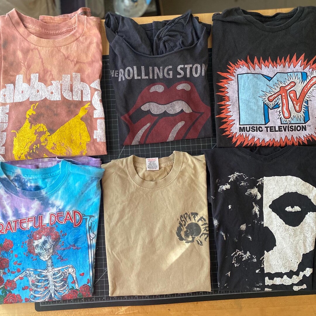 Vintage Band T-shirt Bundle – 10 Retro Rock & Music Tees (S-L ...