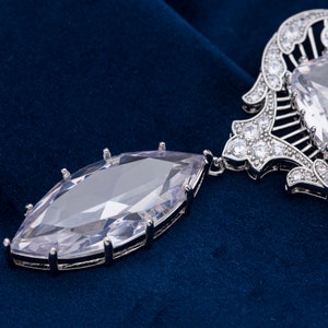 Queen Elizabeth’s EXCLUSIVE Cullinan VI and VIII Brooch Full Size ...