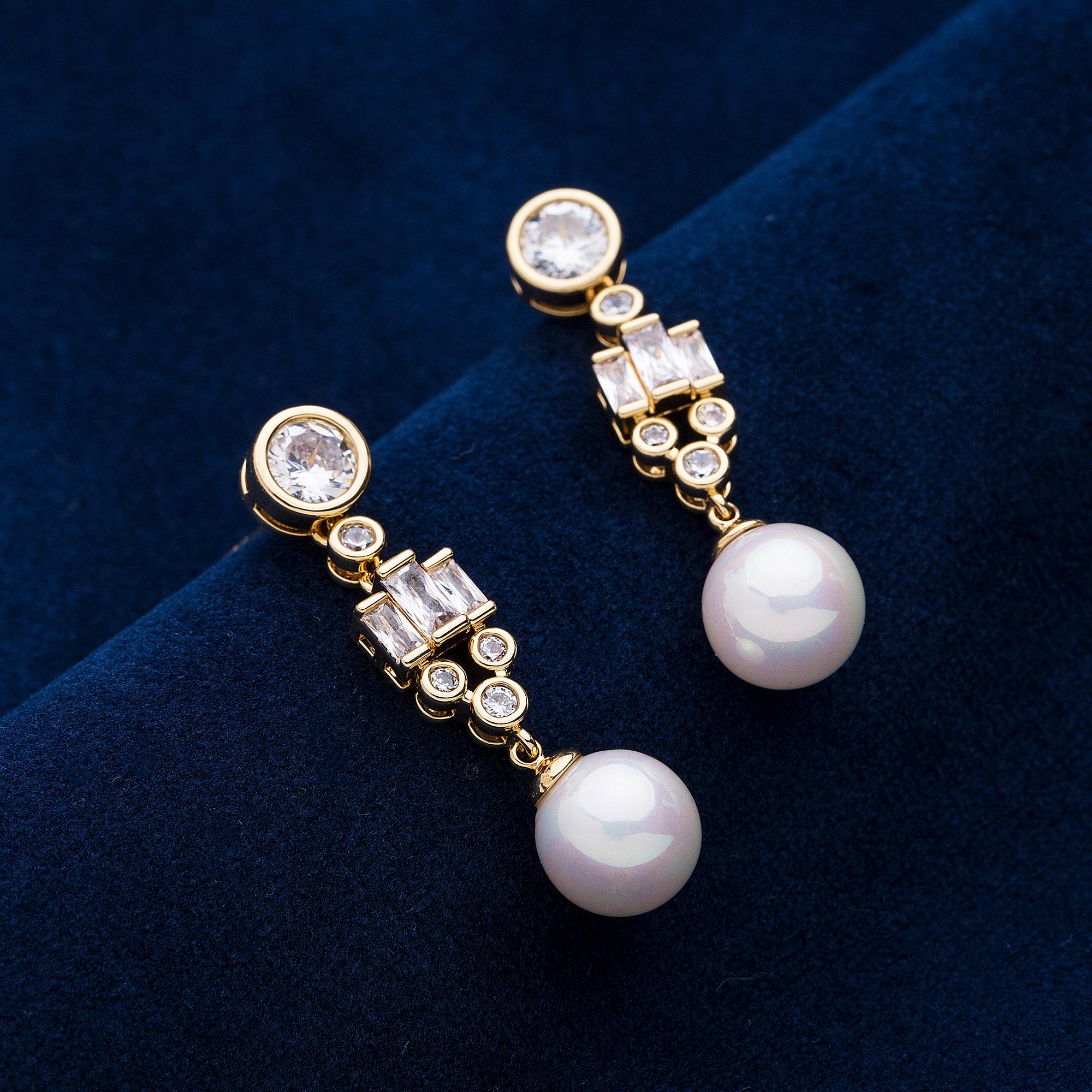 The Bahrain Pearl Earrings Reproduction With Simulated Diamonds 5A CZ ...