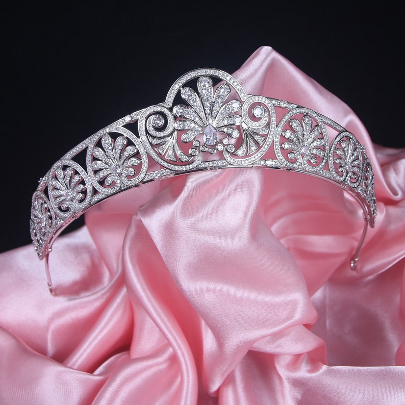 The Royal Honeysuckle Tiara With Simulated Diamonds, 5A Cubic Zirconias ...