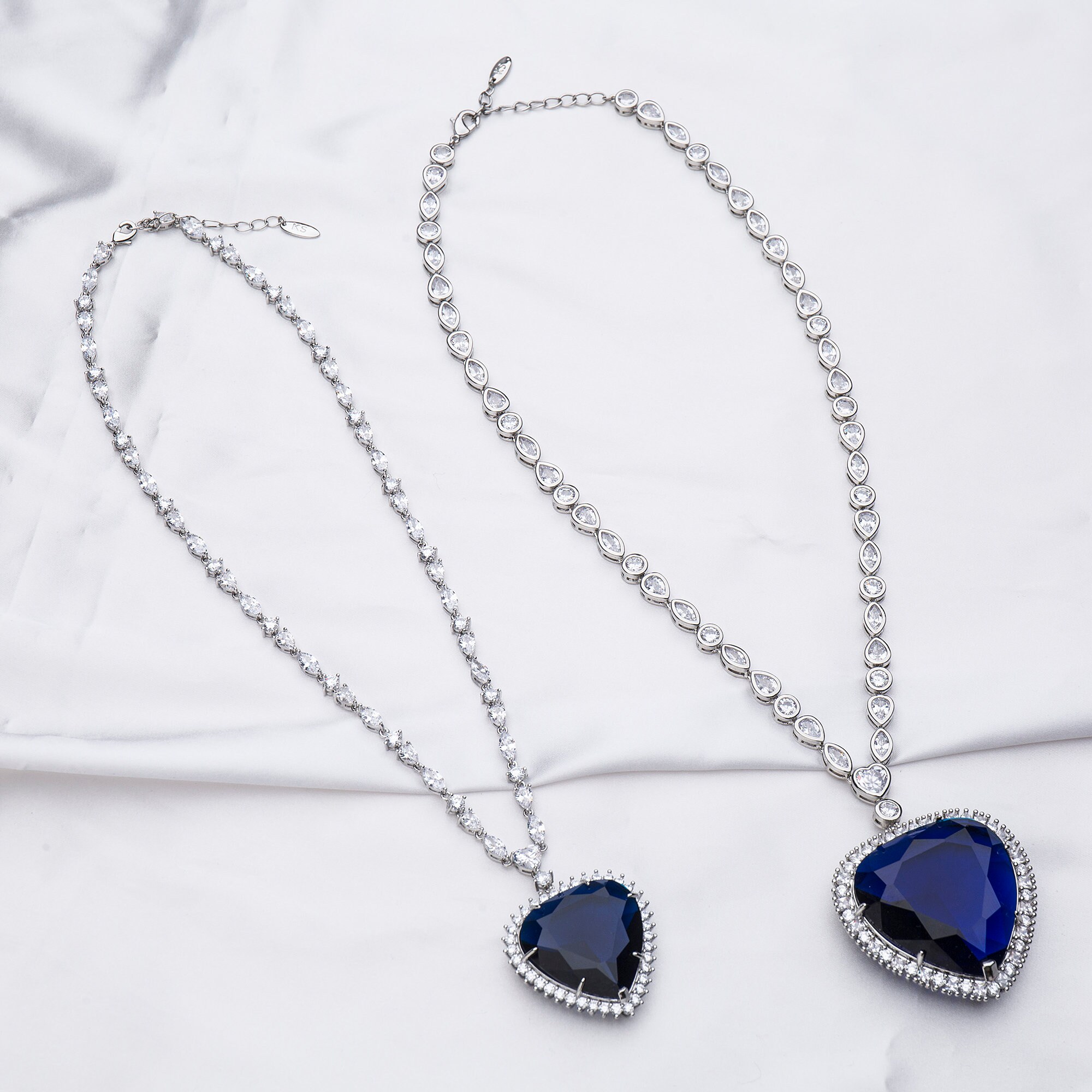 Set of 2 Titanic Heart of the Ocean Necklace and Pendant - Etsy Canada