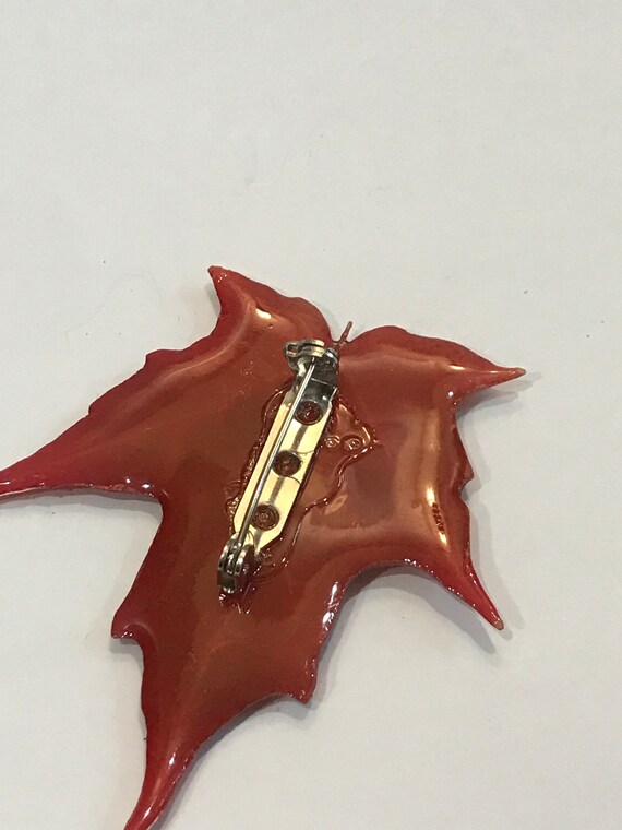 Vintage Fall Leaf Acrylic Brooch Pin - Gem