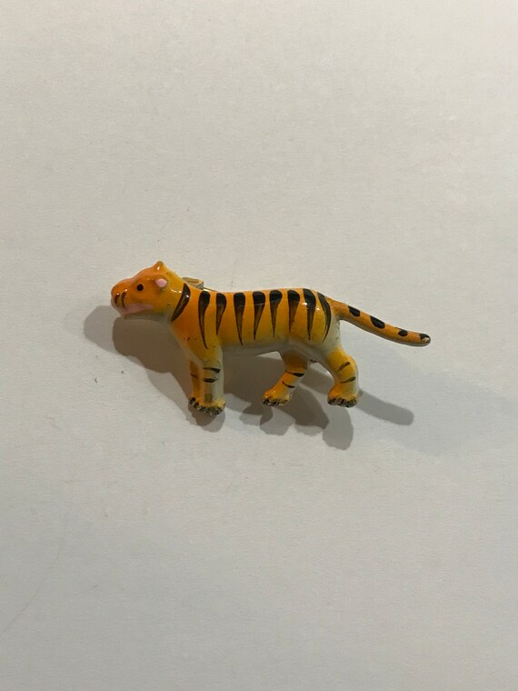 vintage tiger pin - Gem