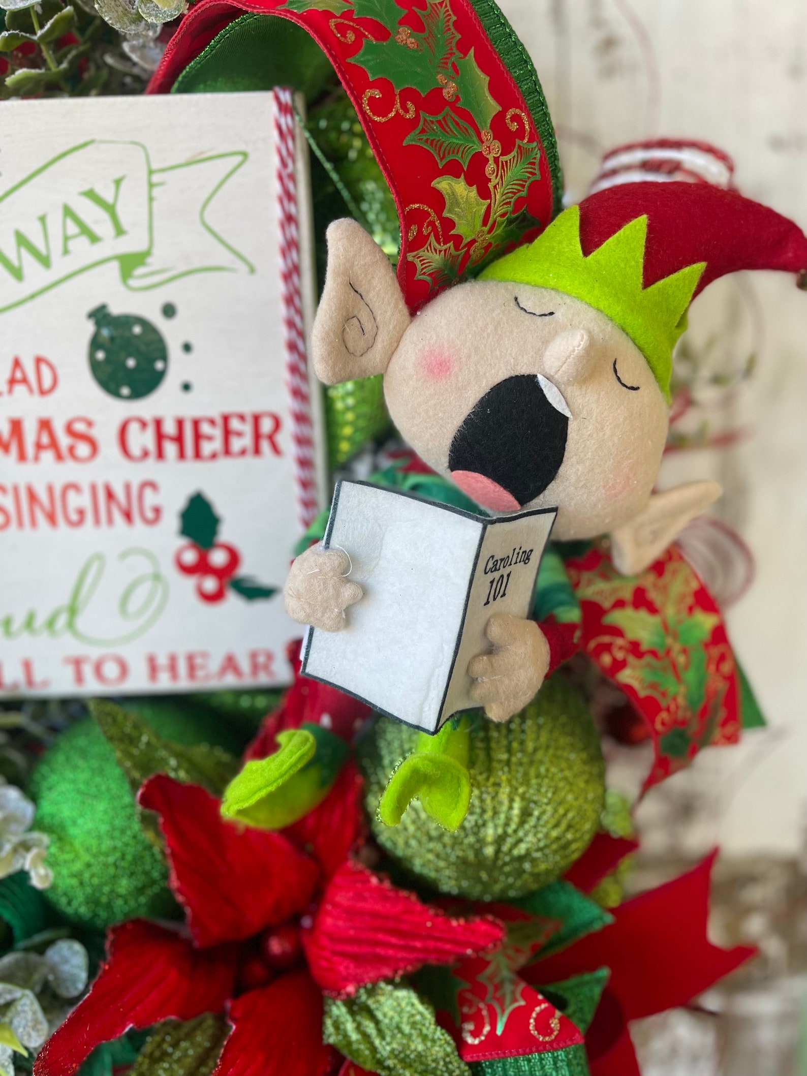 Whimsical Singing Elves Christmas Wreath - Festive Holiday Decoration ...