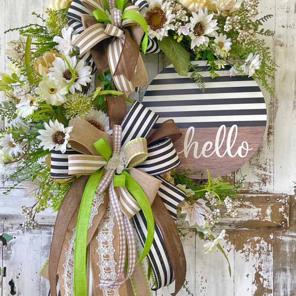 Hello Wreath - Etsy