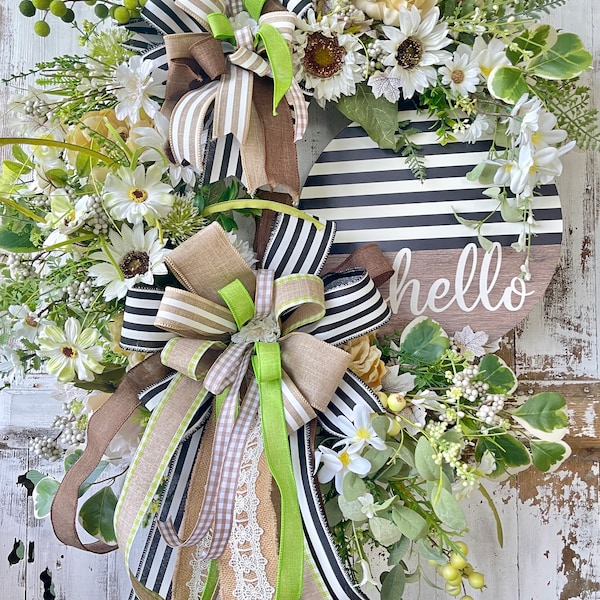 Hello Wreath - Etsy