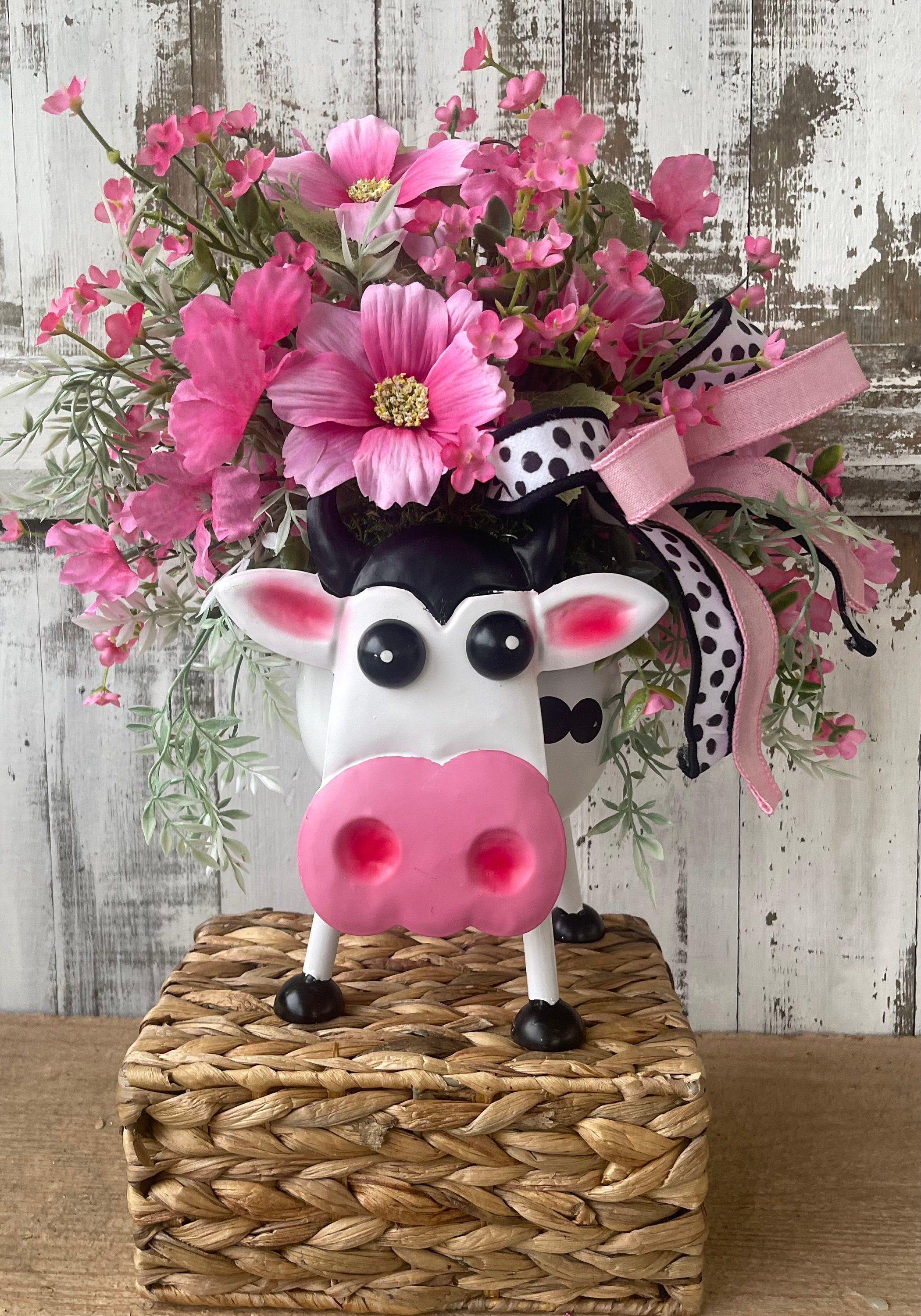 Cow Centerpiece for Dining Table, Farm Animal Table Top Decor, Baby ...