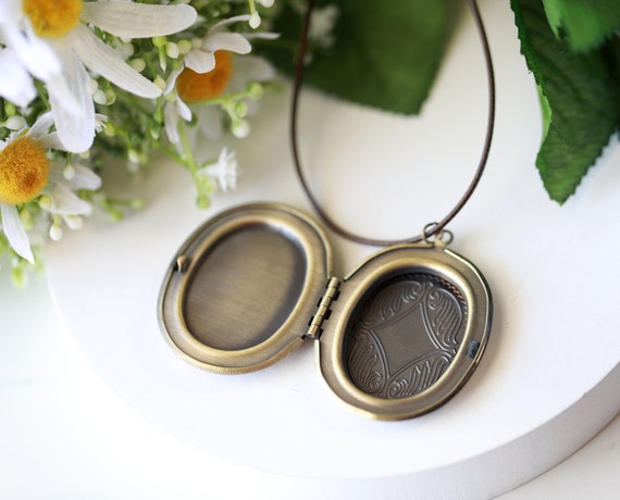 Customized Locket Necklace - Etsy