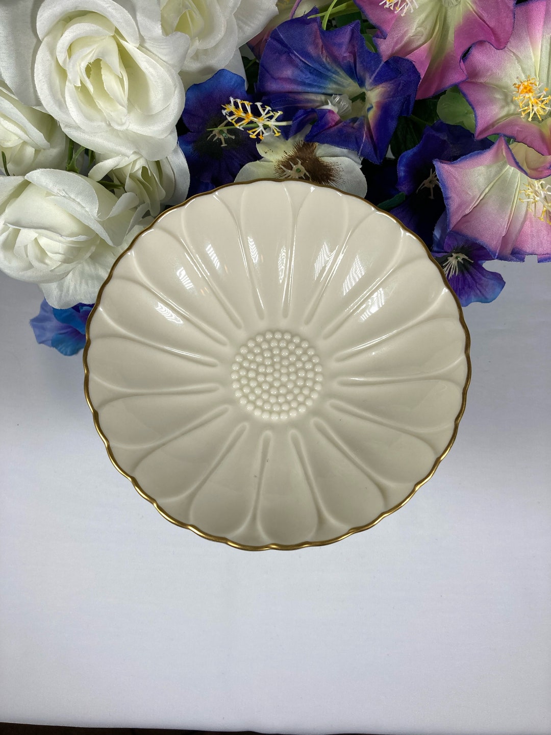 Daisy Display Stand | Lenox Display Stand | Flower Display Stand ...