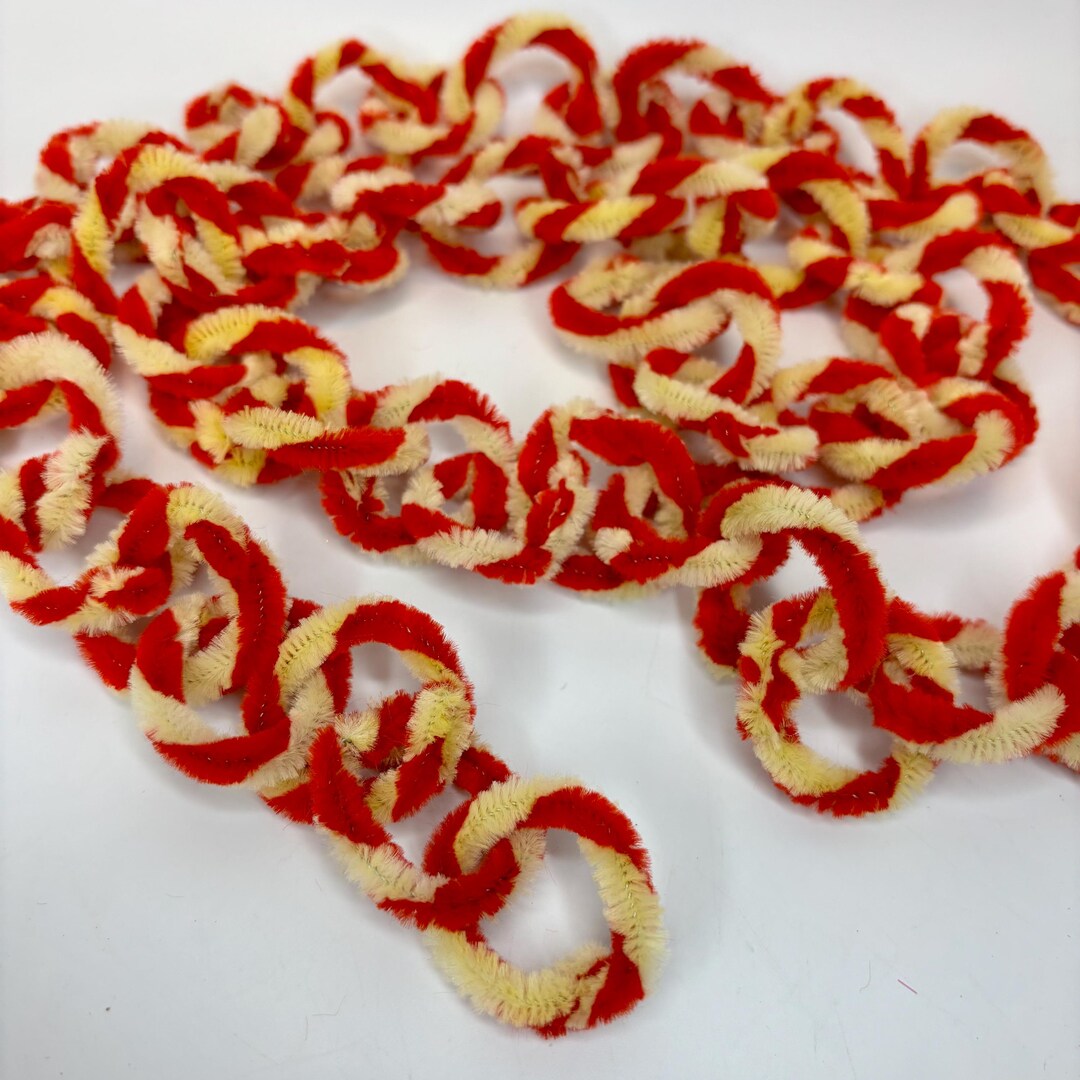 Candy Cane Rustic Pipe Cleaner Chain Garland: Christmas Trees, Projects ...