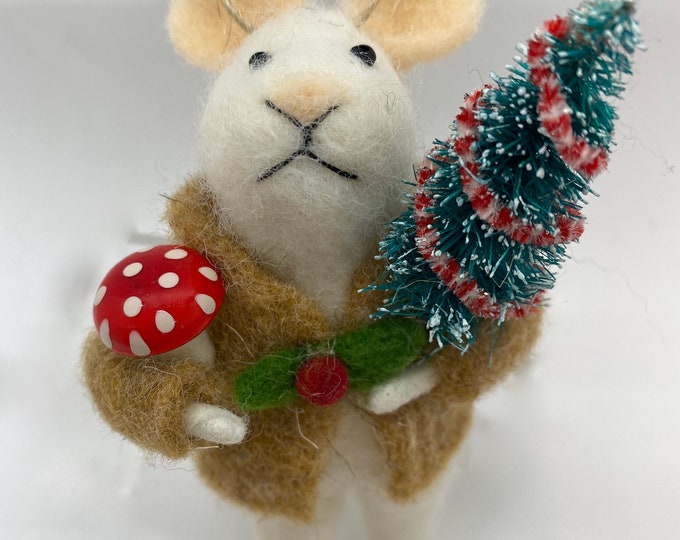 Christmas Felt Mouse With Decorated Tree and Lucky Mushroom, Cute ...