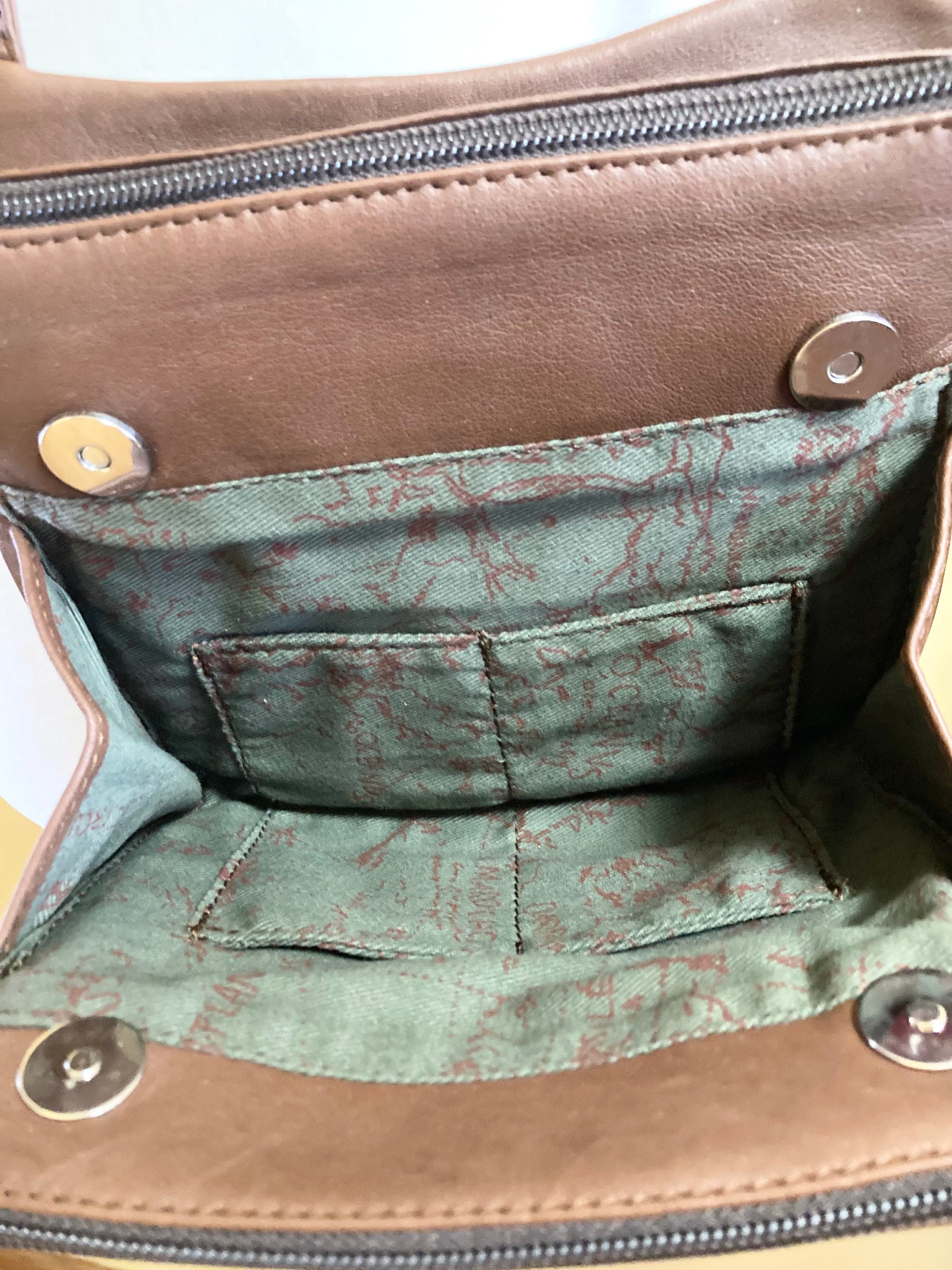 Peruzzi Firenze Crossbody Purse, Leather With Adjustable Strap ...