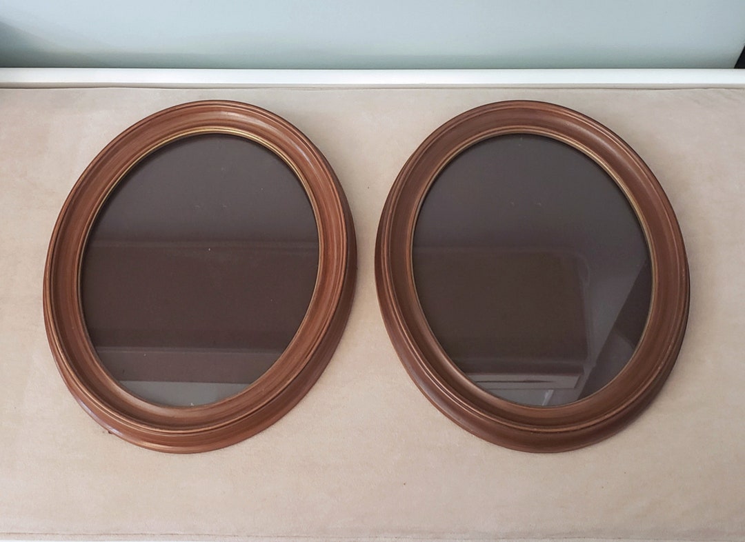 2 Oval Faux Wood Photo Picture Frames - Etsy