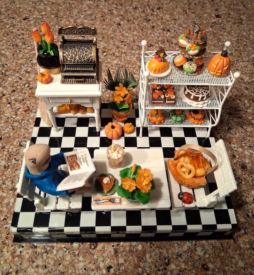 Willy the Worried Worm Halloween Bakery! This Bake Shop Diorama is a ...
