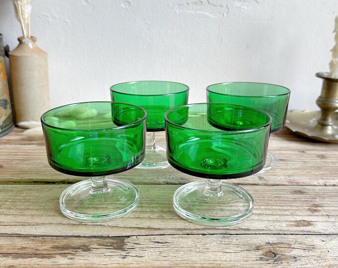 Luminarc Vintage Set of Four Emerald Green Dessert Glass Cups With ...