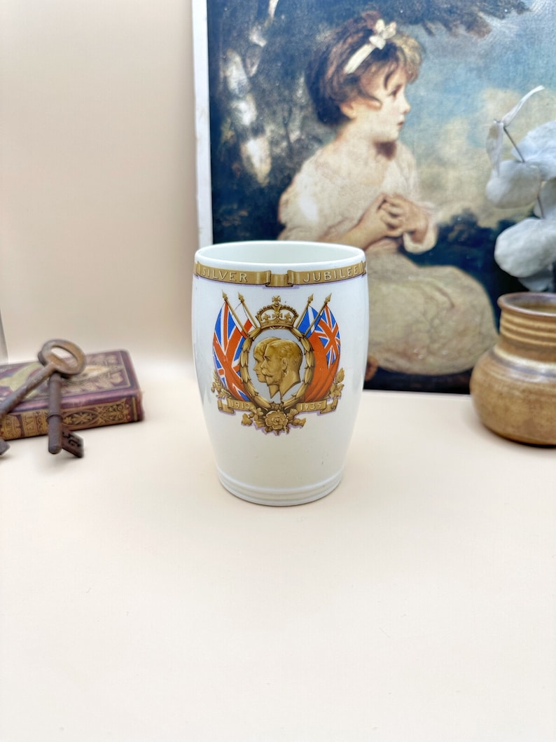 J&G Meakin King George V and Queen Mary Silver Jubilee Commemorative ...