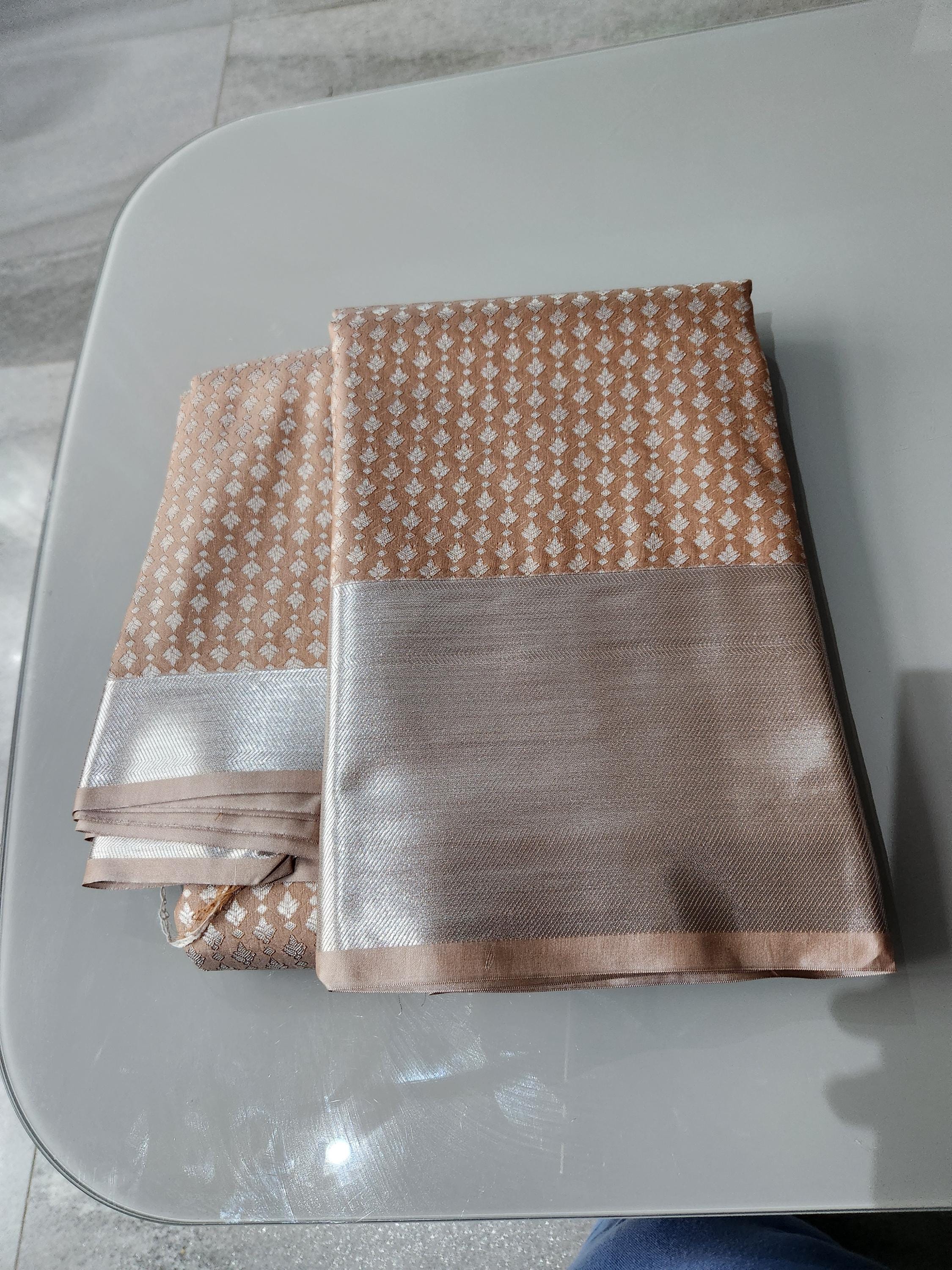 Couple Matching Mens Silk Vesti Set, Dhoti, Mundu, Onam With Matching ...