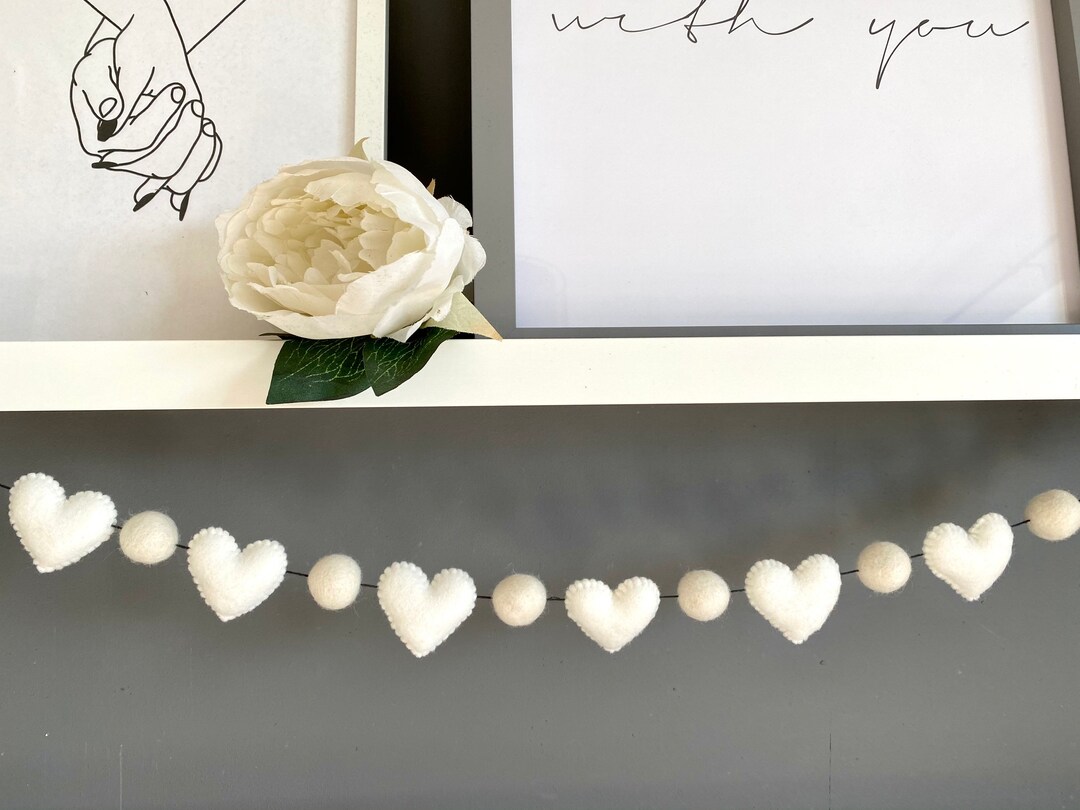 White Heart Garland / White Garland / Wall Hanging / Felt - Etsy