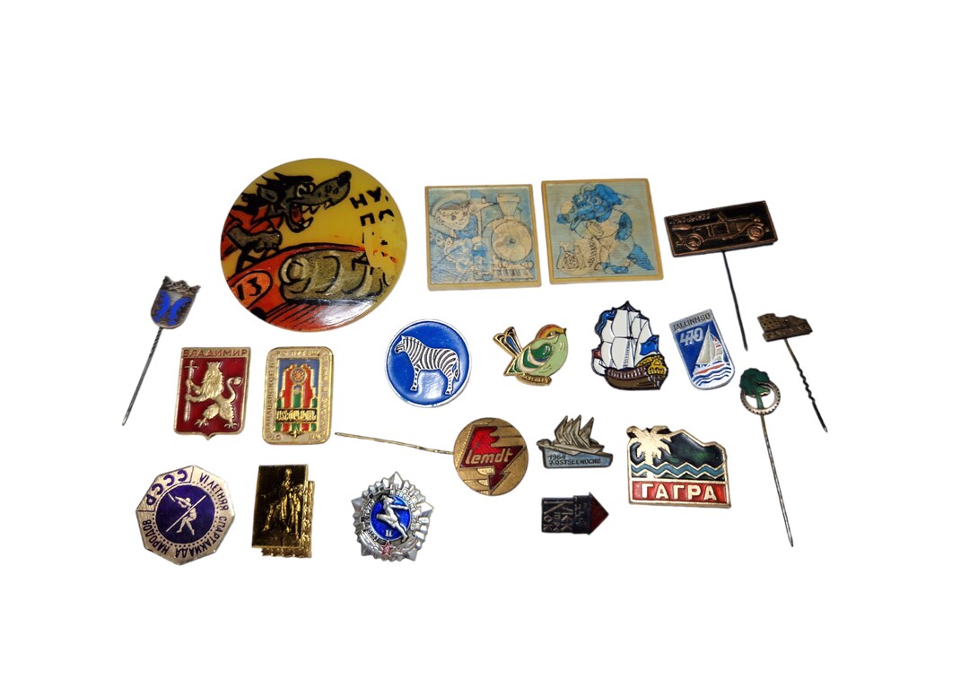 Collection of Vintage Pins Old Pins Set of Pins Collectable - Etsy