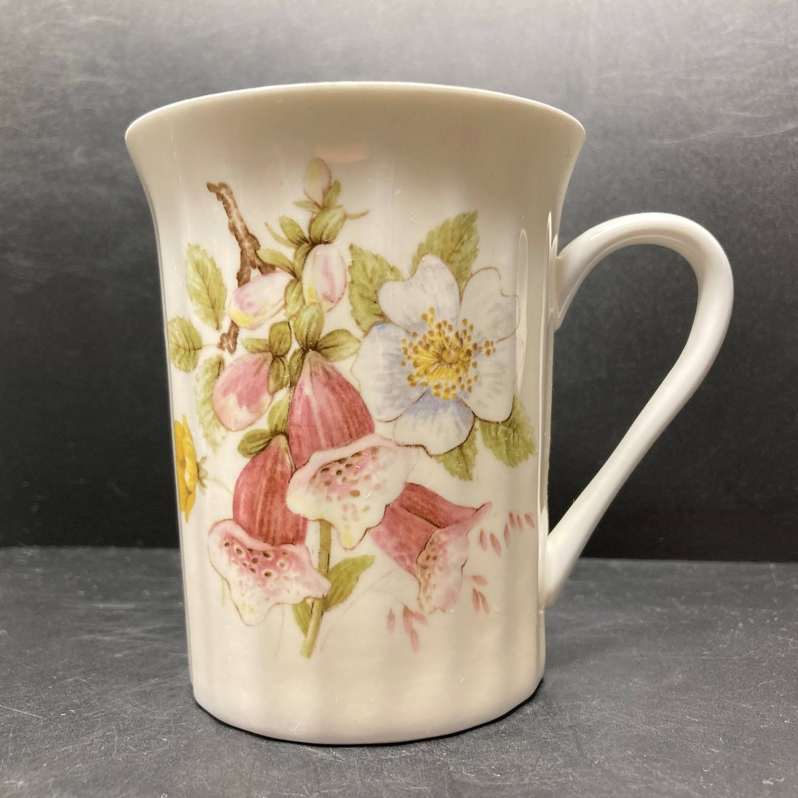 Vintage Polly-anna Foxgloves Dog Rose & Buttercups Floral Faceted Fine ...